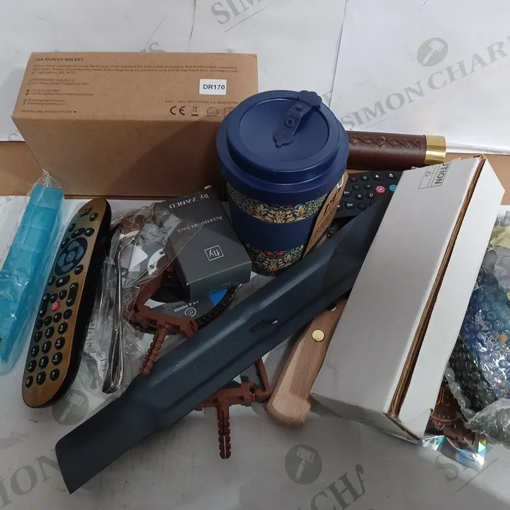 ITEMS TOO INCLUDE GOLF BALLS AND TOOLS 4307247-Simon Charles Auctioneers