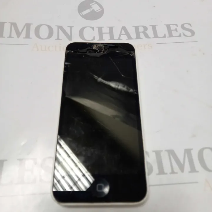 APPLE IPHONE WHITE MODEL A1456 4426171-Simon Charles Auctioneers