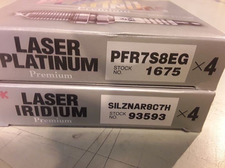 SPARK PLUGS, PFR7S8EG & SILZNAR8C7H 3198254-Simon Charles Auctioneers