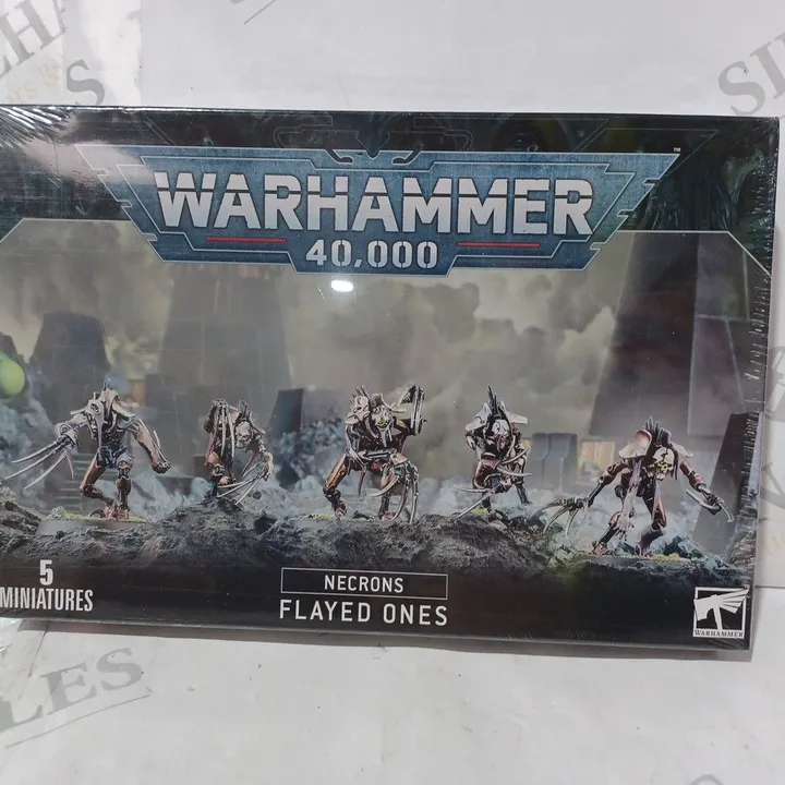 NECRONS FLAYED ONES BOX OF 5 MINIATURES 4439648-Simon Charles Auctioneers
