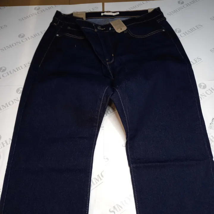 STRAIGHT LEG DEMIN BLUE JEANS - 18S 4386026-Simon Charles Auctioneers