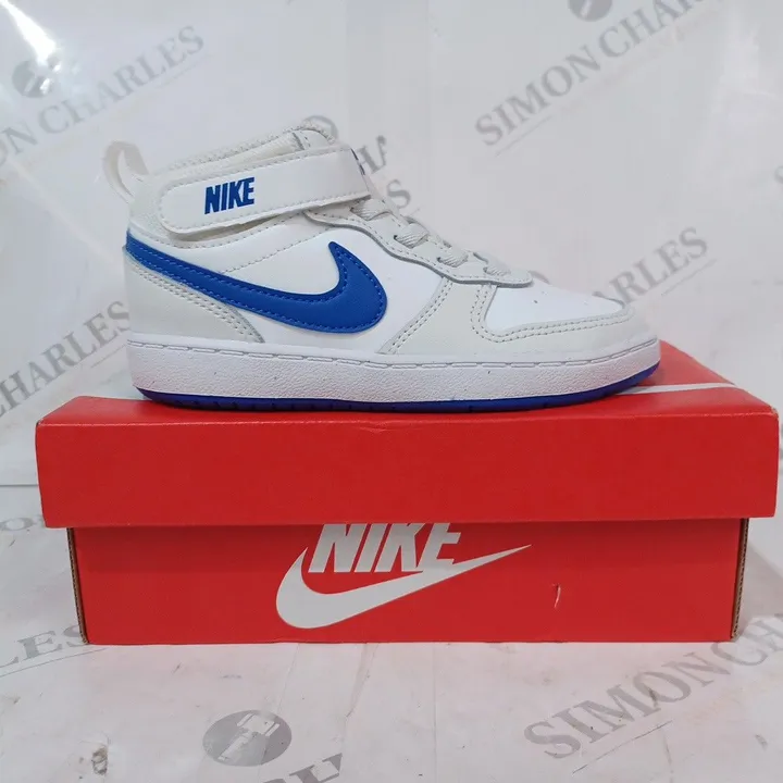 kids-shoes-in-black-white-uk-size-9-5-4458426-simon-charles-auctioneers