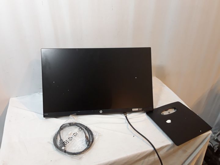 Lot 1020: HP 24X 24" 144HZ GAMING MONITOR - Simon Charles Auctioneers