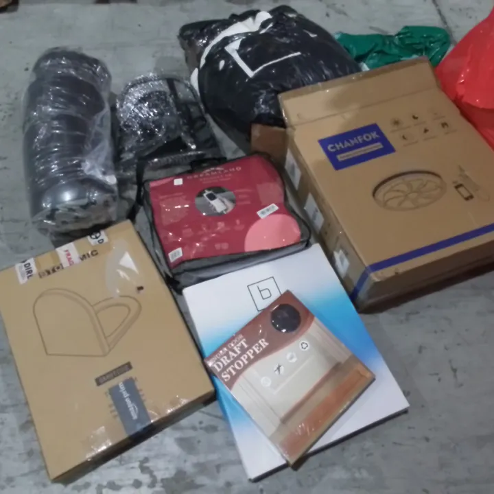 DRAFT STOPPER, MONITOR DESK MOUNT ETC 4339663-Simon Charles Auctioneers