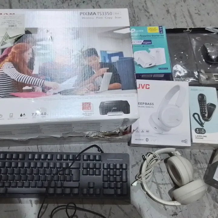 JVC HEADPHONES AND TP-LINK STARTER KIT 4721283-Simon Charles Auctioneers
