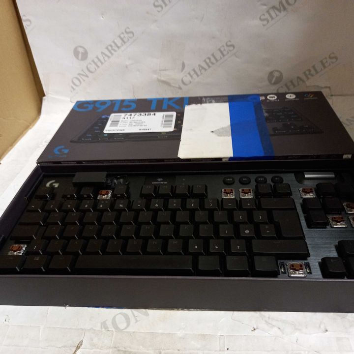 WIRELESS RGB MECHANICAL GAMING KEYBOARD 3823714-Simon Charles Auctioneers